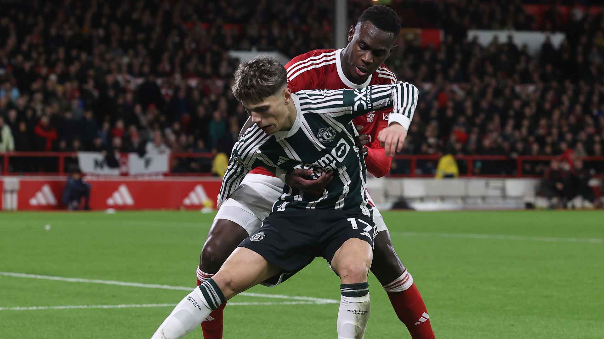 맨유, 노팅엄과의 대결에서 1-2로 패배하여 2023년을 마무리 - Kollo