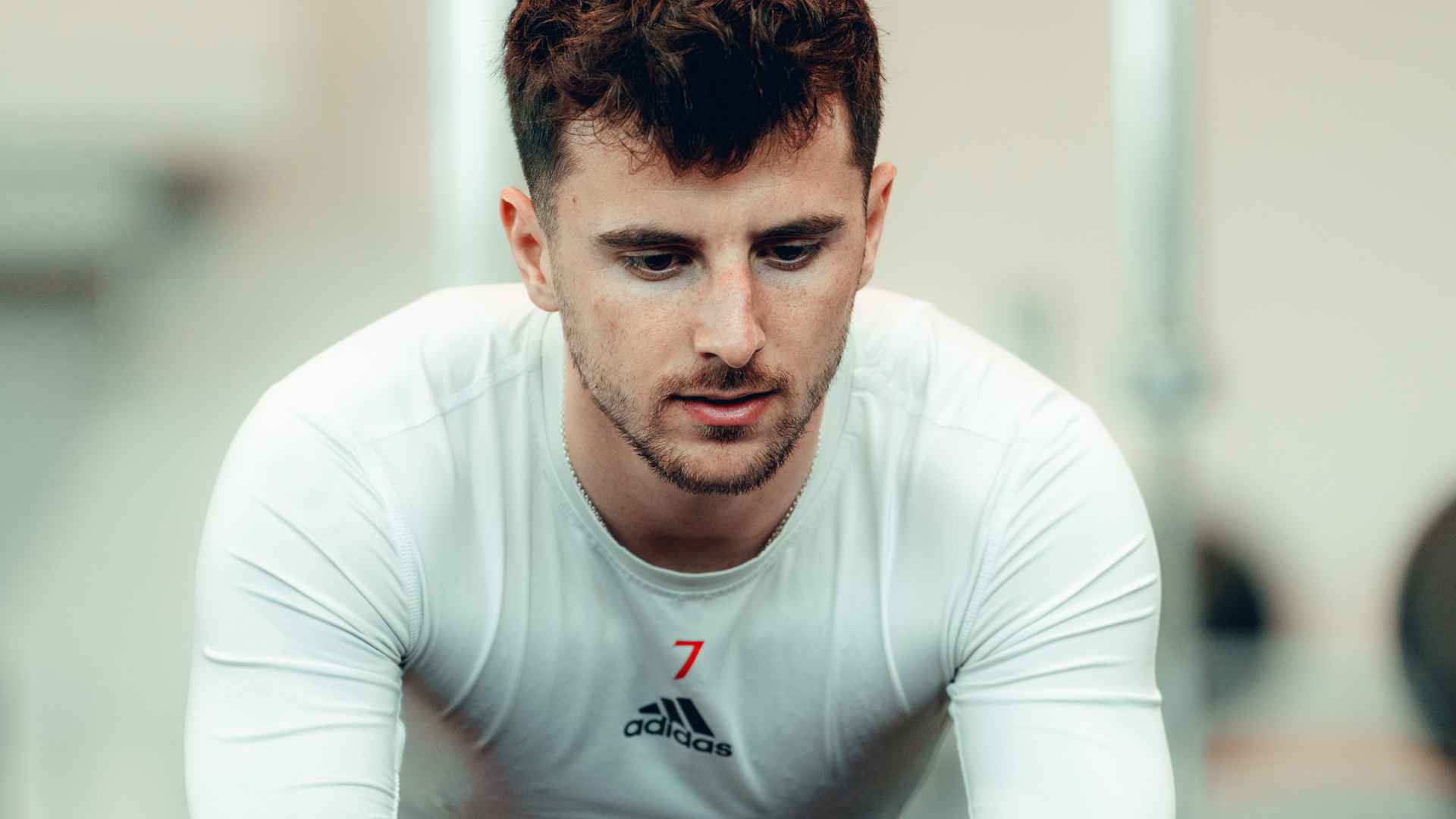 Gallery of Mason Mount working hard in Carrington gym | Manchester United