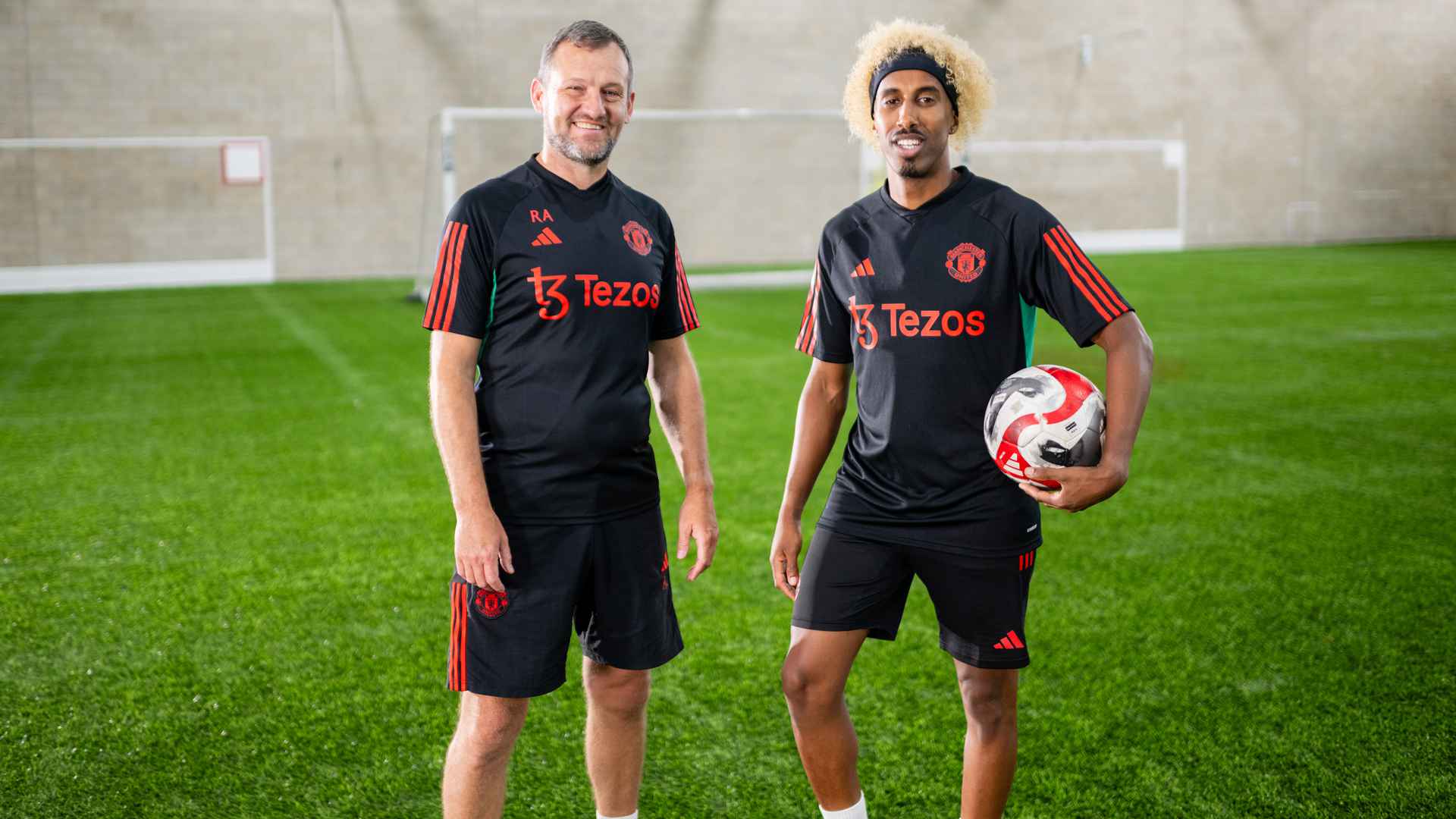 Digital Soccer School: trailer of Man Utd junior membership video ...