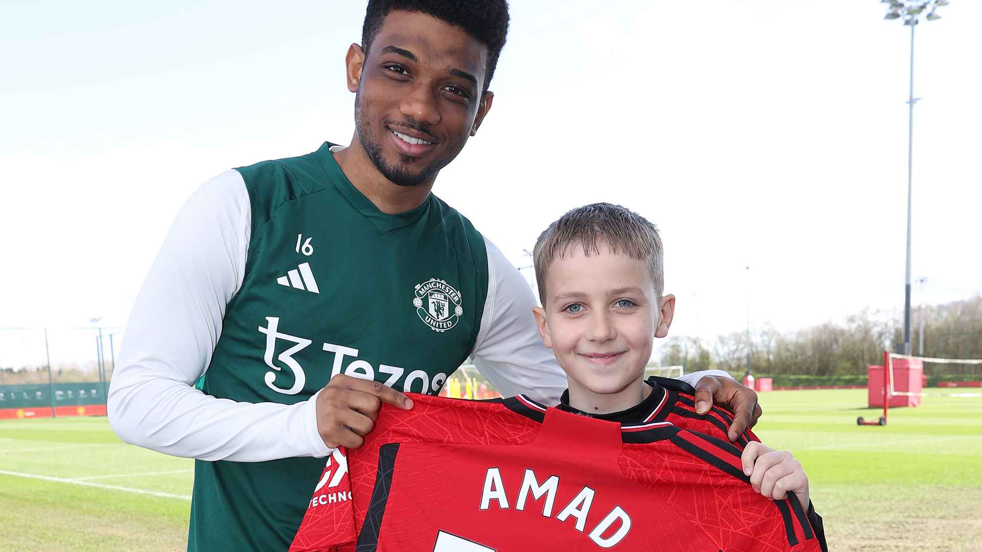 Heroes United Surprising Alfie clip meeting Amad | Manchester United