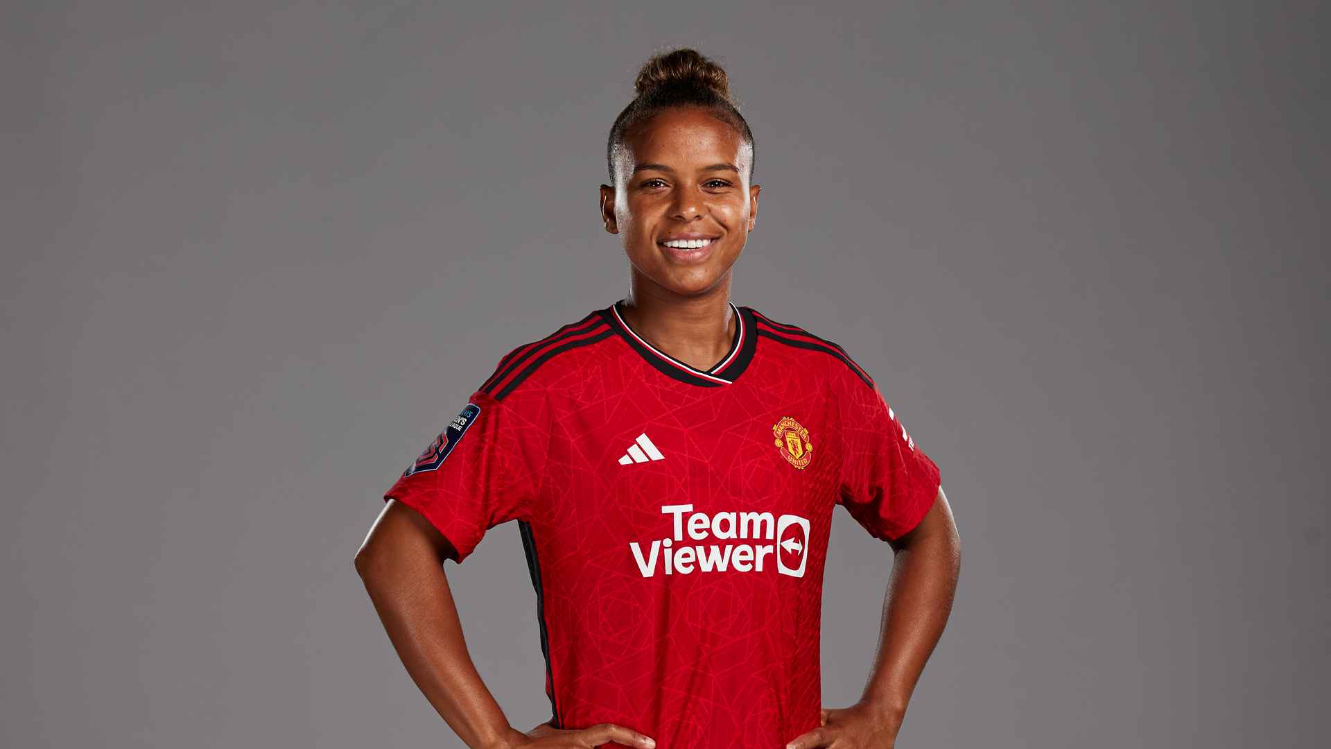 Nikita Parris interview with MUTV before Man Utd v PSG Champions League ...