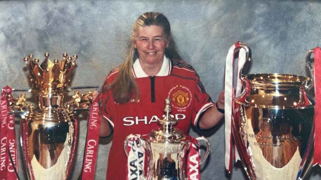 Remember A Charity: Ruth and United | Manchester United