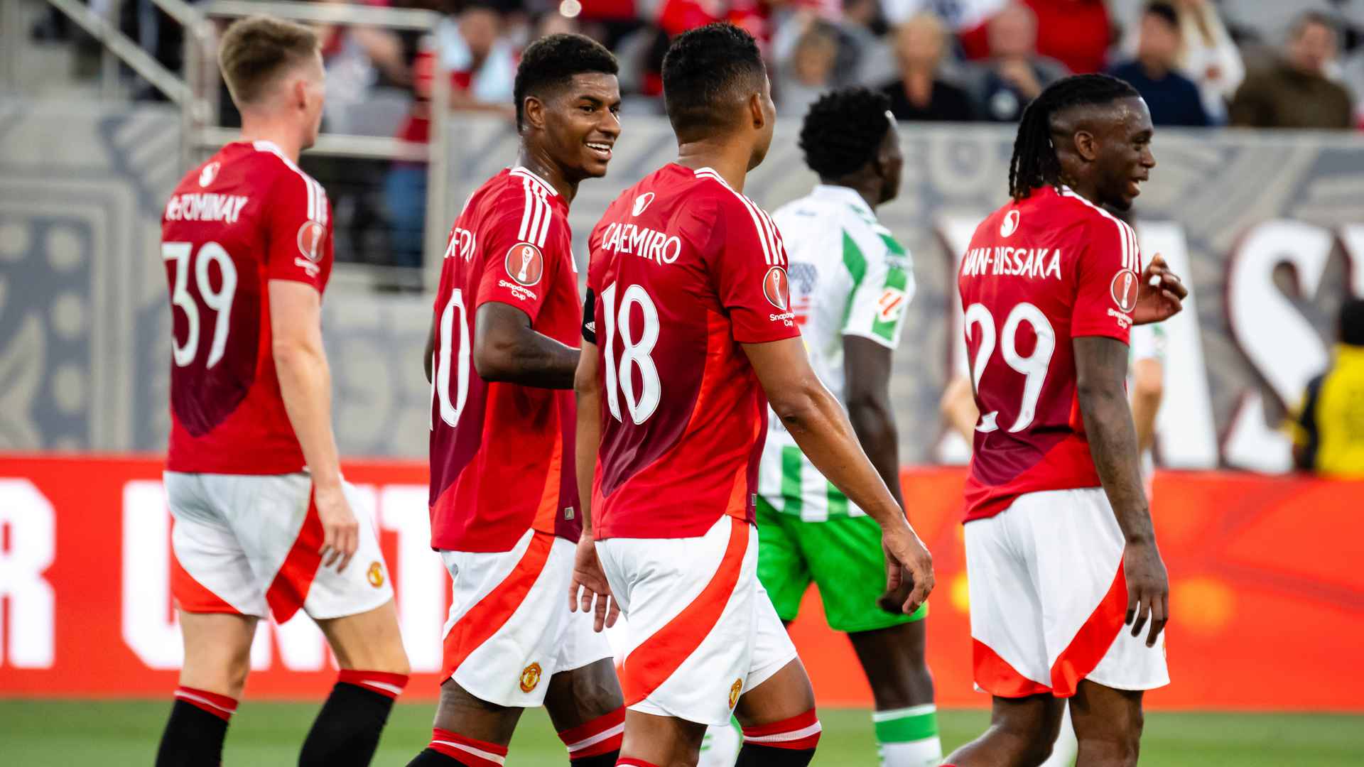 Win Man Utd prizes by playing against friends in Fantasy United mini ...