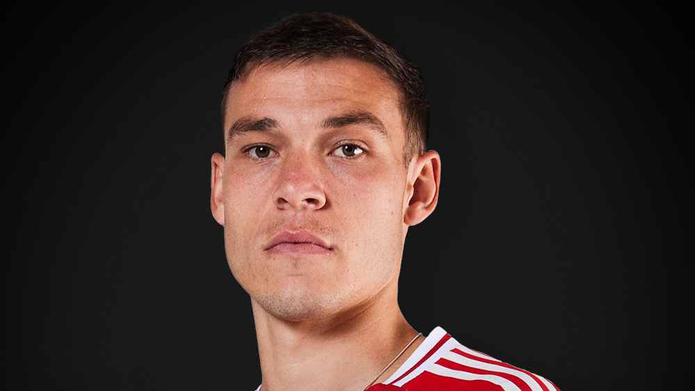 Manuel Ugarte | Midfielder | Man Utd First Team Player Profile ...