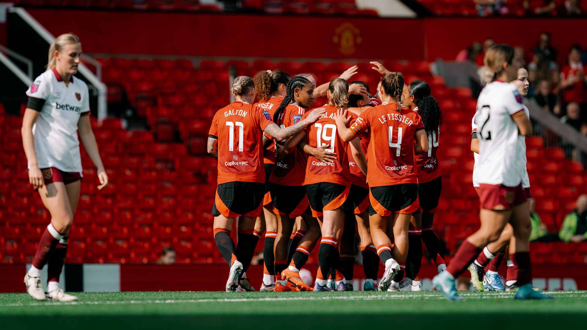 Man Utd Women v Arsenal fixture change announcement | Manchester United