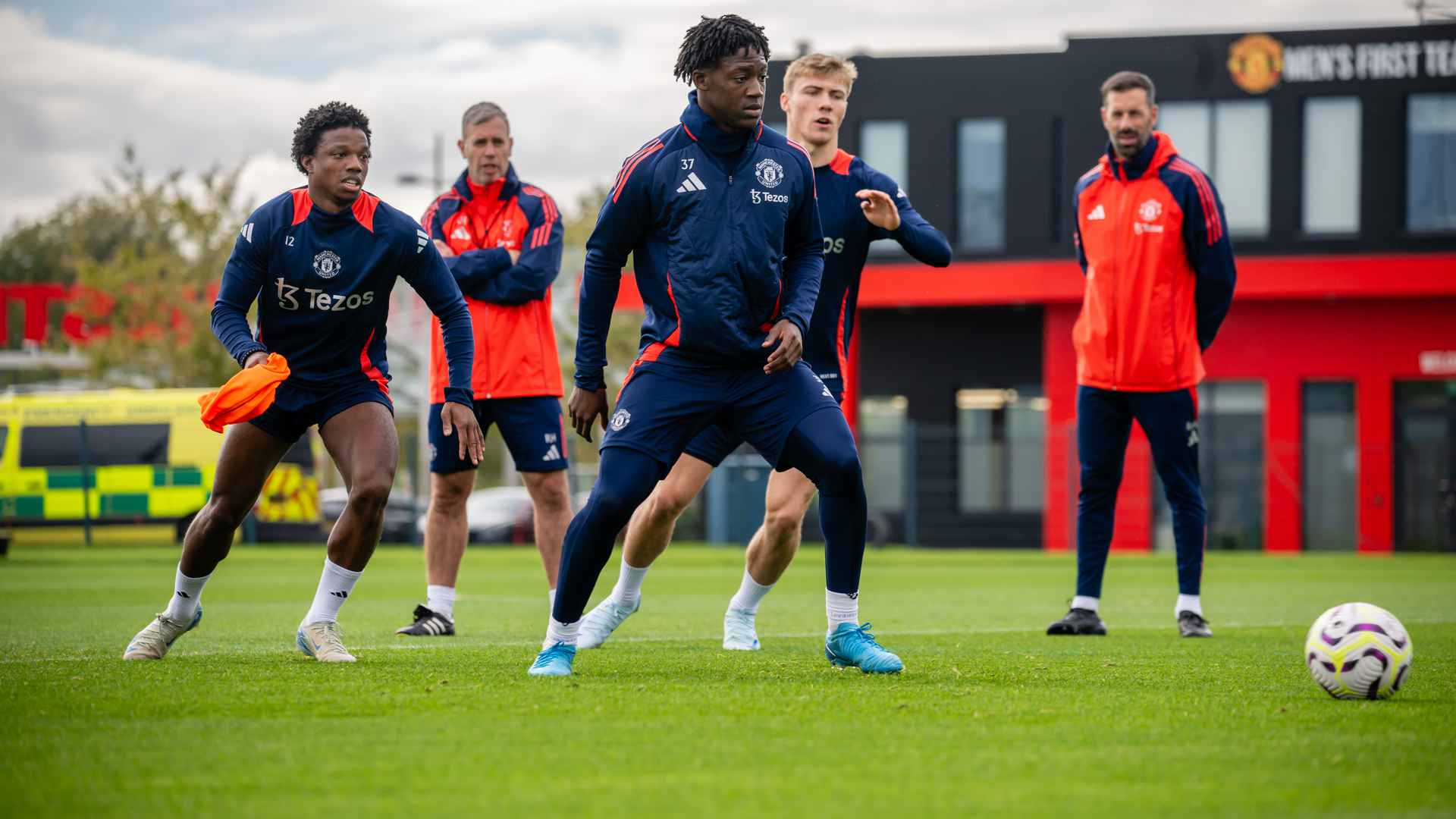Pics of Man Utd training ahead of Spurs on 29 Sep | Manchester United