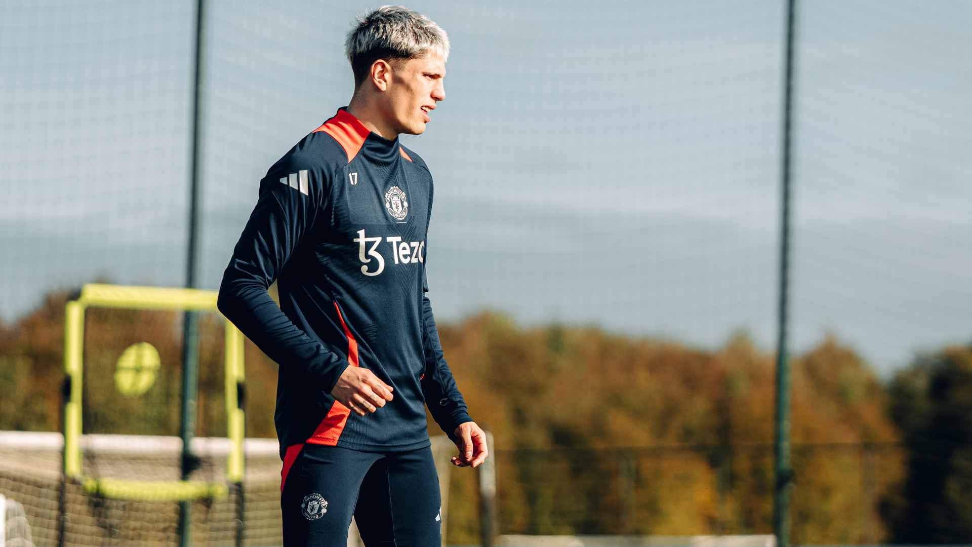 Training highlights: Back after the break | Manchester United