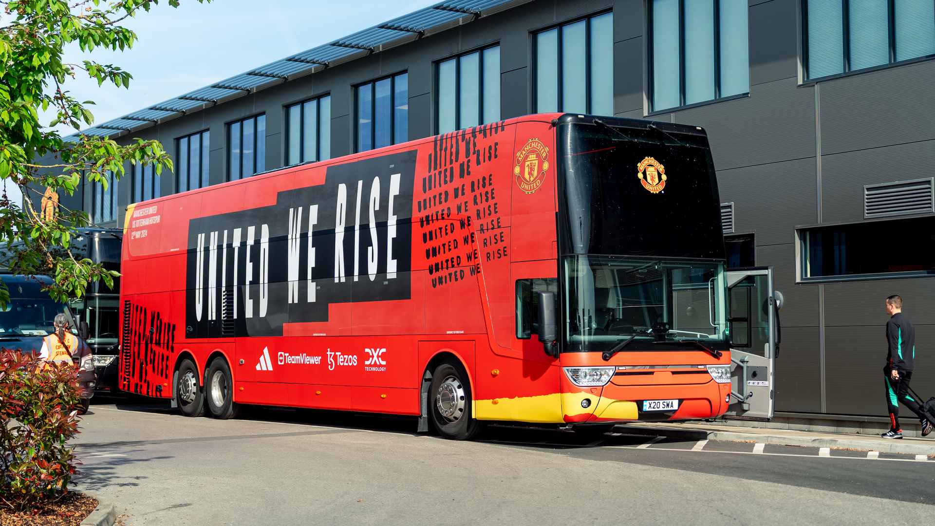 Gallery of images of Man Utd Women coach for Wembley trip ahead of FA ...