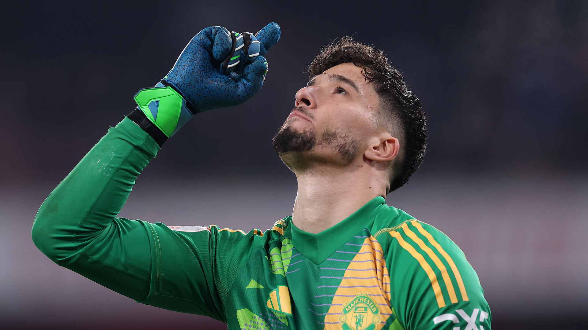 How Altay Bayindir celebrated Arsenal victory with Man Utd team-mates ...