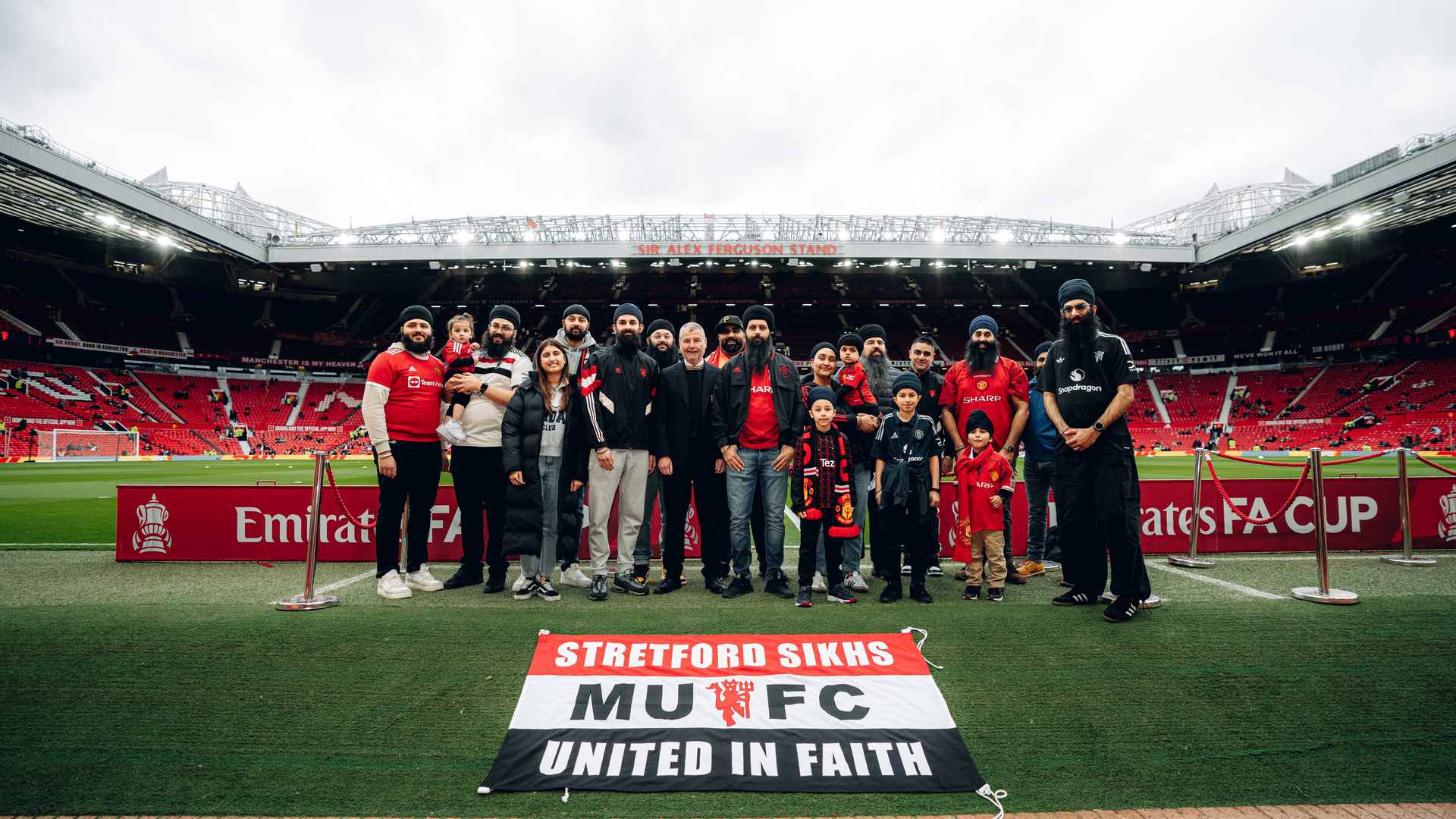 United launches first official Sikh Supporters' Club | Manchester United