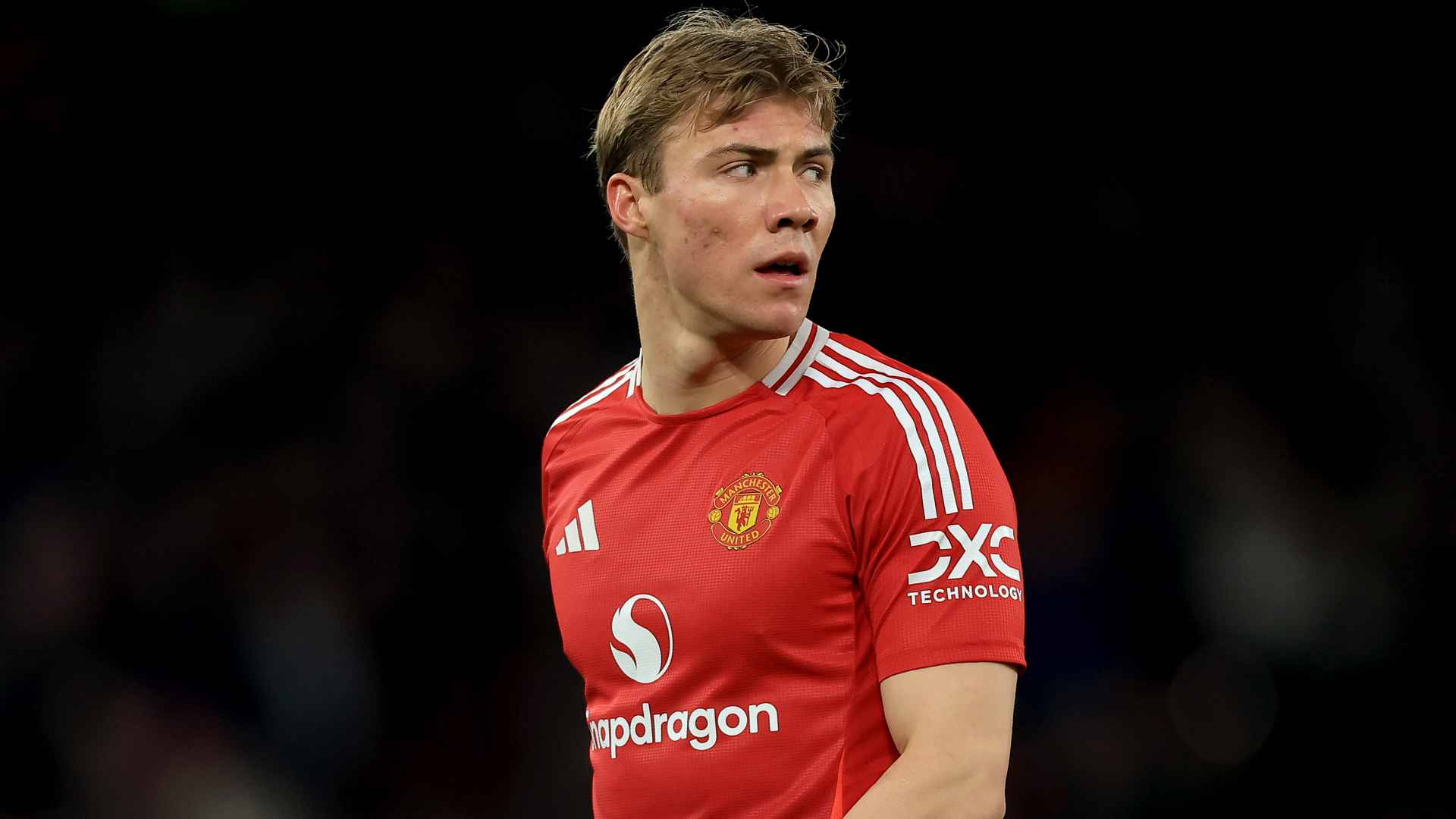 Danny Webber explains Rasmus Hojlund best attributes and qualtiies ...