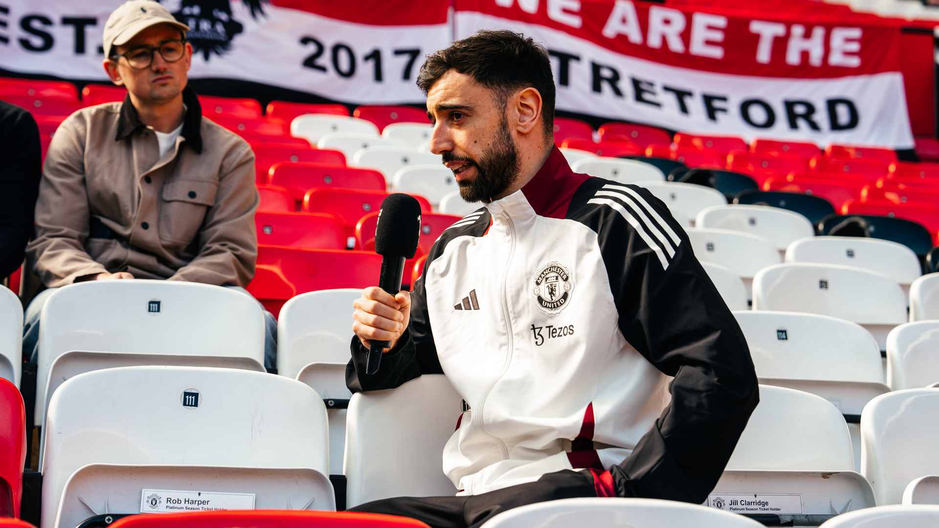 Bruno Fernandes reveals his favourite Man Utd chants before Lyon match ...