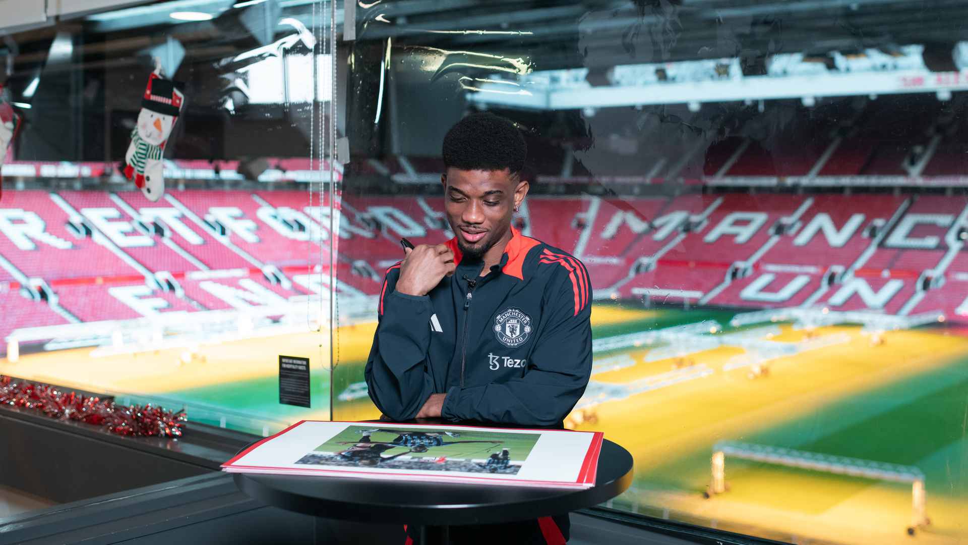 New Inside United magazine on sale at Forest home game | Manchester United