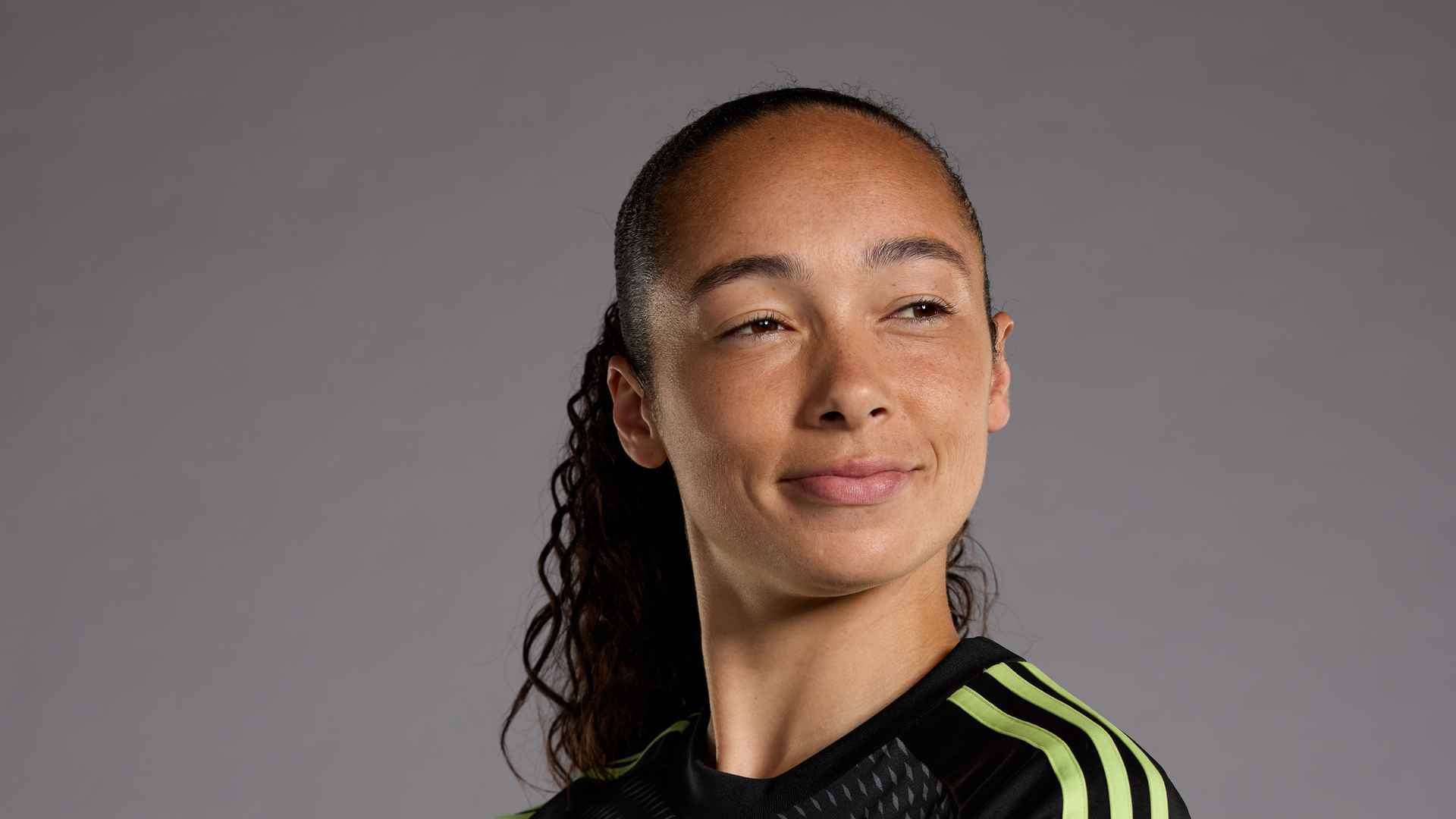 Man Utd goalkeeper Phallon Tullis Joyce nominated for PFA Players ...