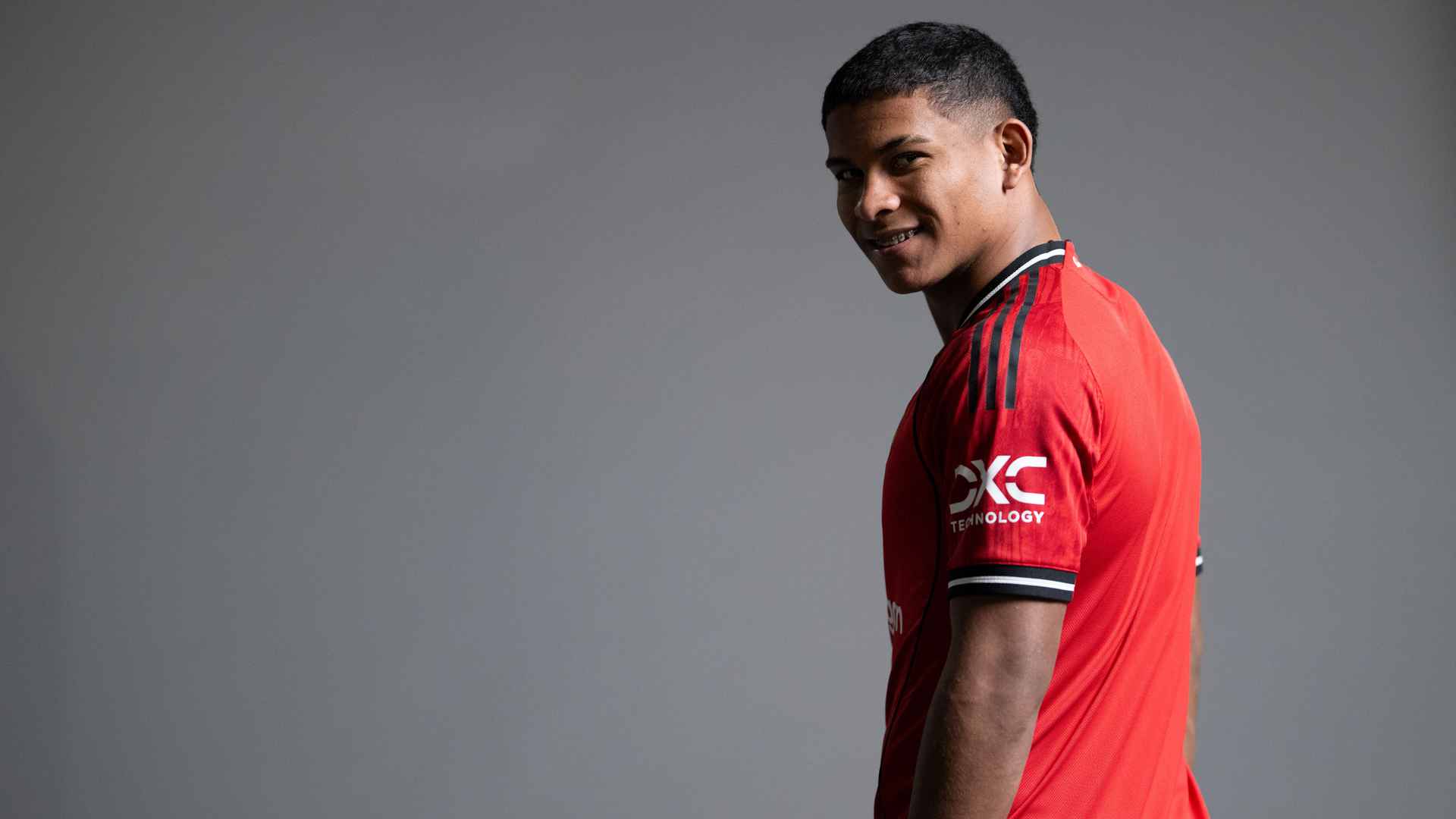 Background to new Man Utd signing Diego Leon | Manchester United