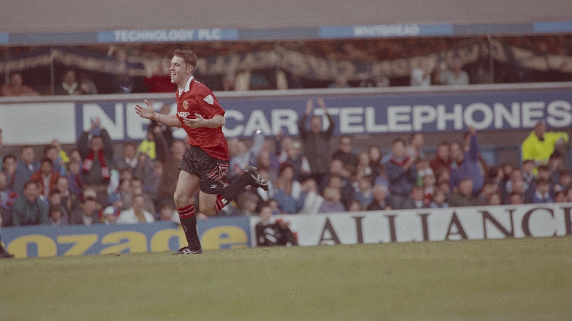 Goal of the Day: Lee Sharpe v Everton 23 October 1993 | Manchester United